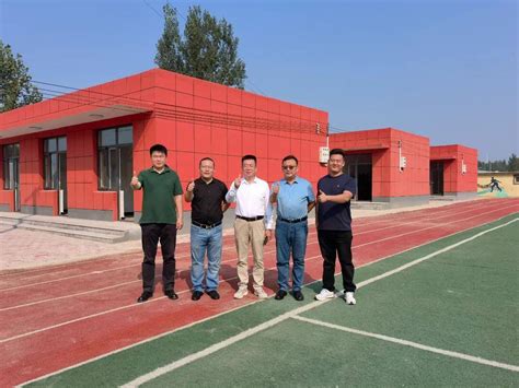 Пожертвував мільйони стипендій Adss Початкова школа Надія Adss