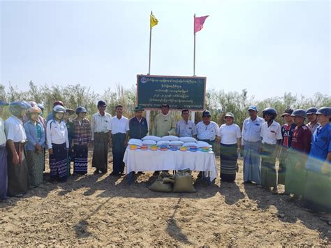 လေးမျက်နှာမြို့တွင် သစ်စိမ်းမြေသြဇာ ပိုက်ဆံလျှော် မျိုးစေ့ပေးအပ်ပွဲနှင့် စုပေါင်းကြဲပက်ပွဲ အခမ