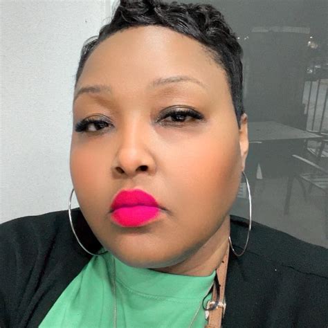 Lashaunn Moore Lashaunn Moore Added A New Photo