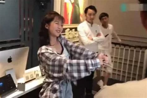 網紅莉哥拍攝現場曝光，沒有濾鏡美顏判若兩人，網友：無法接受！ 每日頭條