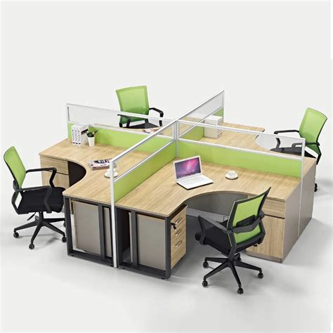 现代模块化桌子书桌隔间办公工作站隔间木质隔断办公4人 Buy Wood Partition For Office Cubicles