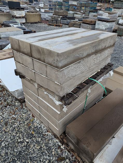 Borealis Step Hazelnut Brandy Drohan Brick And Hardscaping