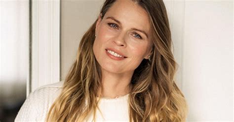 «Дома Фреймут вернулась в Украину с младшей дочерью Ivona Ua