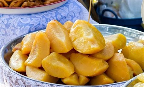 What Does Breadfruit Taste Like Kitchenvile