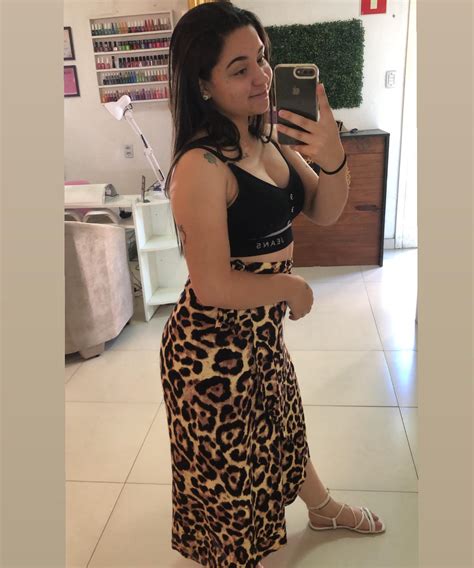 Hellen Marques Marqueshellen90 • Instagram Photos And Videos