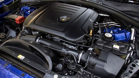 Jaguar F Pace Photo Jaguar Fpace Engine Bay Image Carwale