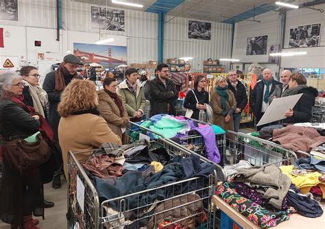 Une délégation du fonds social européen visite latelier Artex esatco