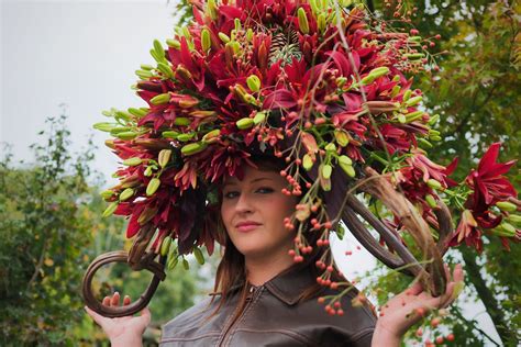 My Crimson Nocturne Colored Headpiece With Dark Secret
