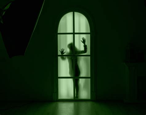 Πώς προσεγγίζεις έναν άνθρωπο στρείδι Pillowfightsgr