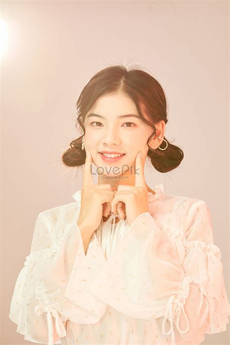 Cute Peach Girl Picture And Hd Photos Free Download On Lovepik