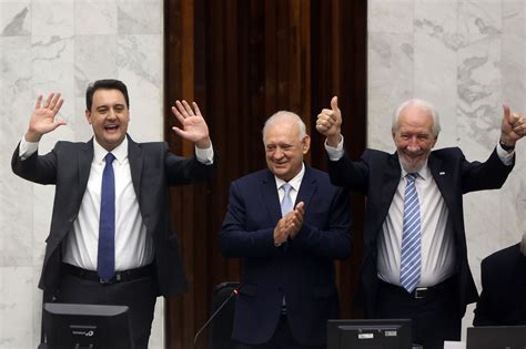 Ratinho Junior E Darci Piana Tomam Posse Para Mais Quatro Anos De Mandato Vice Governadoria
