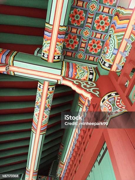 Atap Arsitektur Tradisional Korea Atap Atap Foto Stok Unduh Gambar Sekarang 2015 Agama