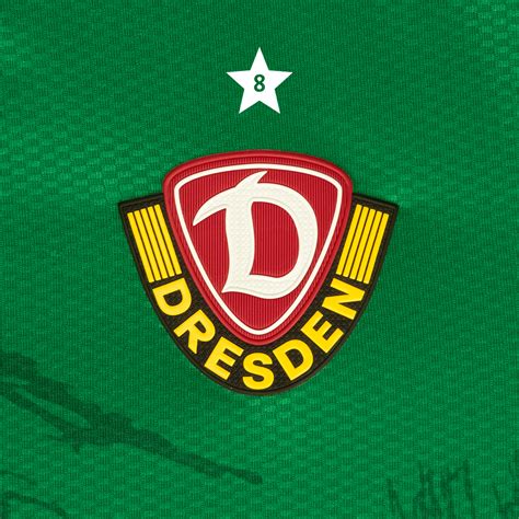 JAKO Torwarttrikot HERREN 24 25 grün SG Dynamo Dresden Fanshop