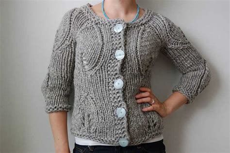 Cozy Fall Essential Chunky Cardigan Knitting Pattern