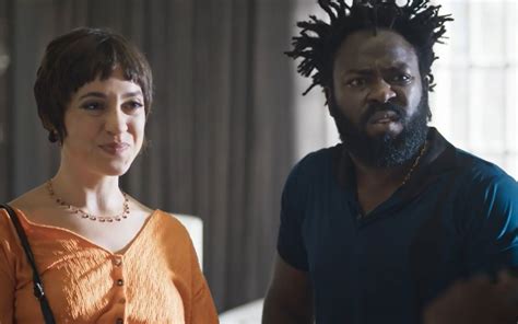 Dispensável núcleo de humor atrapalha Todas as Flores e irrita público