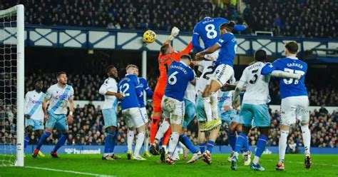 Onana Selamatkan Everton Dari Kekalahan