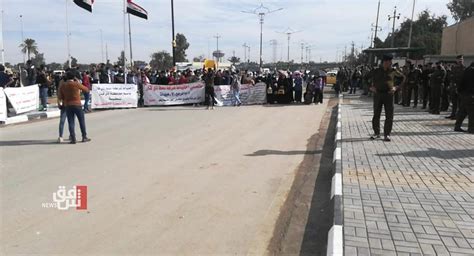 العشرات يتظاهرون للمطالبة بفرص عمل في ذي قار صور شفق نيوز