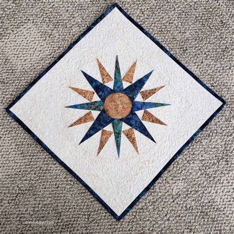 Mariners Compass Table Topper Freemotion By The River