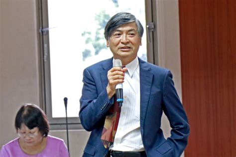 論文門爭議 政大前校長：學術過度政治化非好事！要年輕人有偉大創見不可能 Yahoo奇摩時尚美妝