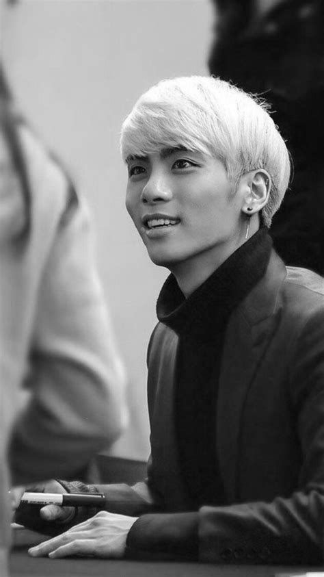 Pin En Shinee Jonghyun Actores Coreanos Celebridades