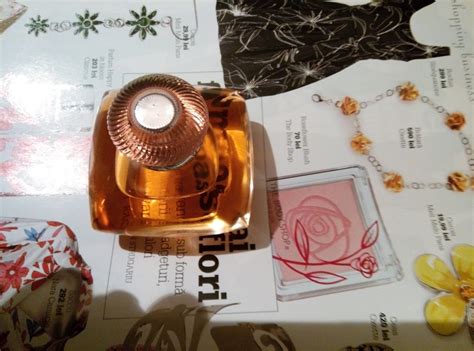 Felicity Oriflame perfume - a fragrância Feminino 2011