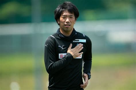 川崎fの現役選手も思わず「ウマっ！」 “プロ出場1試合”吉田勇樹コーチ（32）の「止める・蹴る」が今も上達し続けている理由とは？ Jリーグ