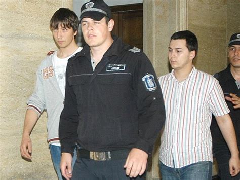 Двама убиха студент в Борисовата градина за да се изфукат а сега си