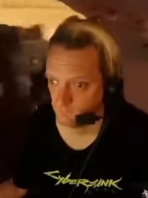 Mma Experts Watching Sean Dominate Izzy Rmmamemes