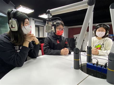 教青局 升學特約員計劃”空中分享升學心得 教育及青年發展局