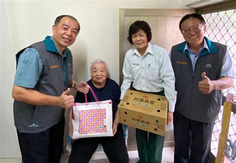 屏東郵局中秋送暖關懷獨居長者 臺灣導報