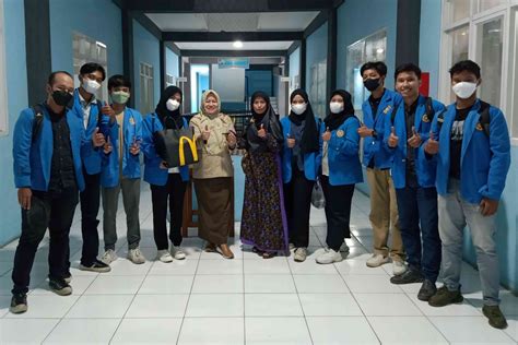 Pengabdian Kepada Masyarakat Di Smk Media Informatika Jakarta Halaman 1