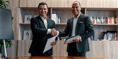 Nova Sbe E Novobanco Assinam Protocolo Dedicado Ao Esg Marketeer
