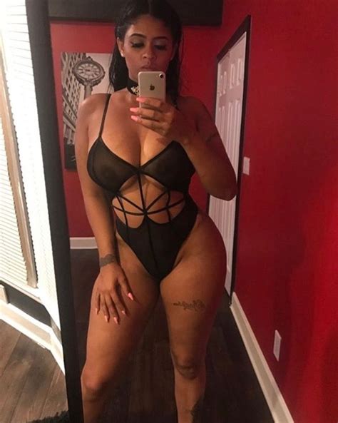 Wank Bank 23 Shesfreaky