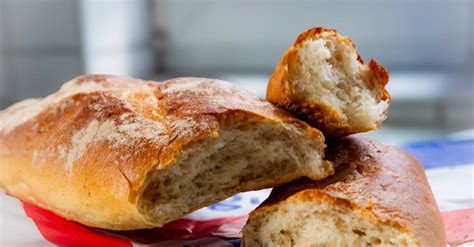 Guide Pratique Pour Rehausser La Beauté De Votre Table Basse En Bois Avec Une Nouvelle Peinture