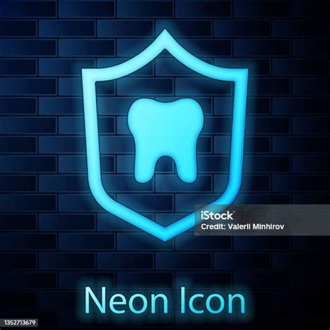 벽돌 벽 배경에 고립 된 빛나는 네온 치과 보호 아이콘 치아 로고에 치아 벡터 보험에 대한 스톡 벡터 아트 및 기타 이미지 보험 이빨 개념 Istock