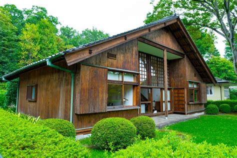 8 Desain Rumah Kayu Minimalis Yang Tampak Indah