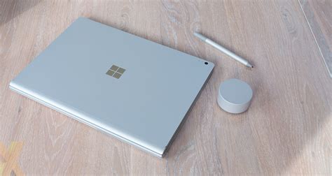 Review Microsoft Surface Book 2 Laptop