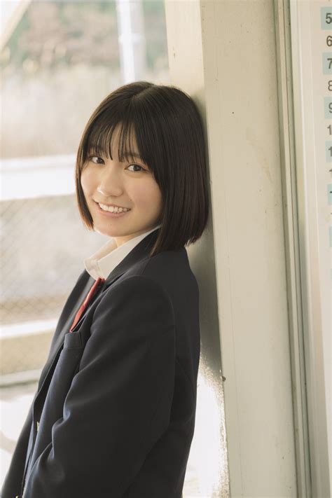 📸 画像：『bltgraduation2024高校卒業』（東京ニュース通信社刊）｜山﨑天（櫻坂46）、青春の儚さと尊さを見事に表現
