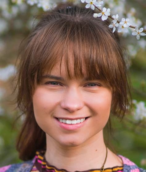 Emerging Contemporary Pop Singer Jessy Shares Just As You Are Song Biography Web