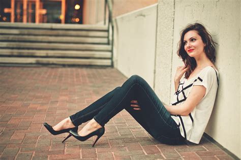 Sitting Model High Heels Women Outdoors Red Lipstick Hd Wallpaper