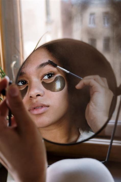 How To Get Soap Brows Tiktoks Favorite Eyebrow Trend
