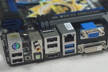 VGA接口是RS232接口吗