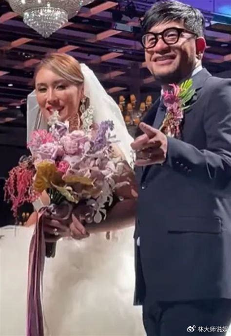 49岁张震岳办婚礼！老婆身材太好被称“黑美人”，两人儿子已5岁