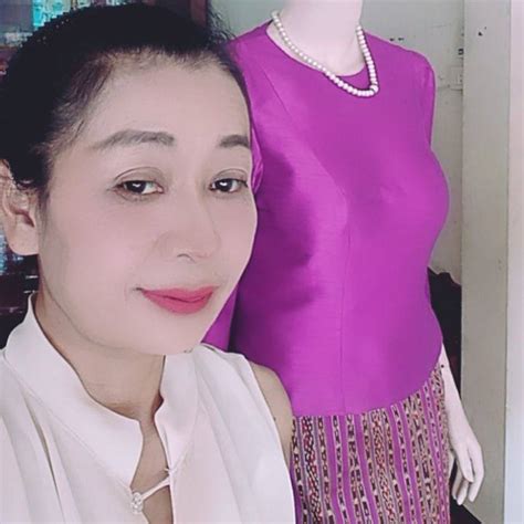 Lankum Design ลานคำ ดีไซน์ ร้อยเอ็ด ชุดพื้นเมืองอีสาน จังหวัดอุบลราชธานี Make Up ร้าน แอ