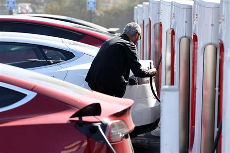 Maybe Trump Wont Kill The Ev Tax Credit After All