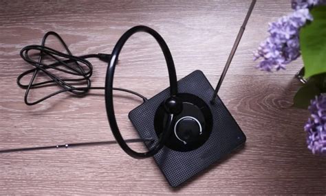 Cara Pasang Antena TV Digital Indoor Sangat Efisien