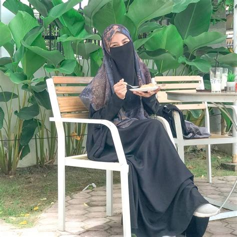 Hidayaturrahmi On Instagram Orang Yang Rajin Sholat Berzikir Dan