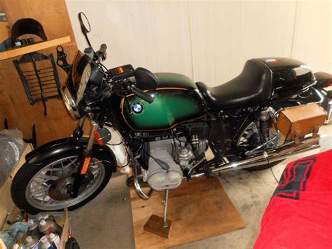 R100号 バッテリー交換 鉄馬と青い空