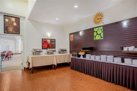 La Quinta Inn And Suites By Wyndham South Padre Island Beach South
