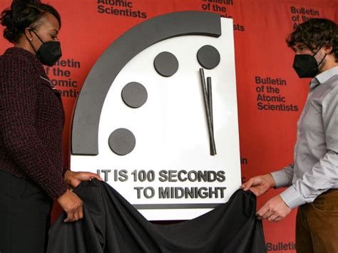 Minuit Est Toujours Aussi Proche Pour L Horloge De L Apocalypse